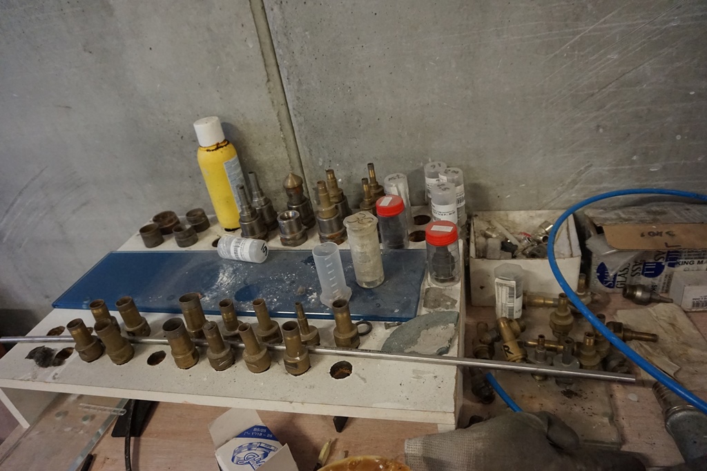 Skill Glass Type Skill Drill Automatic 6-axis Drilling & Milling Machine