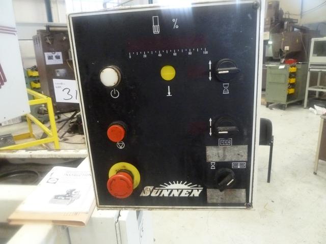 Sunnen CV-616 Cylinder King Vertical Honing Machine
