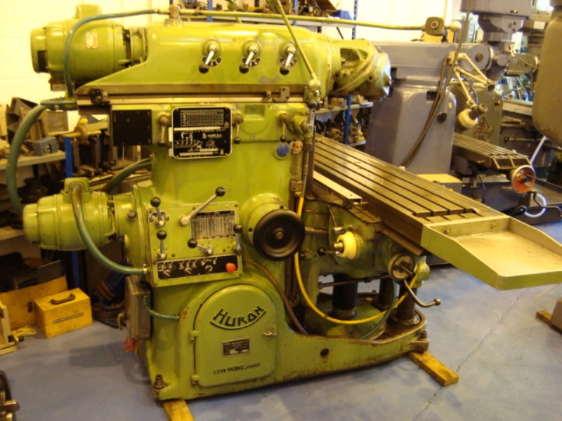 Huron Model KU5 Universal Milling Machine
