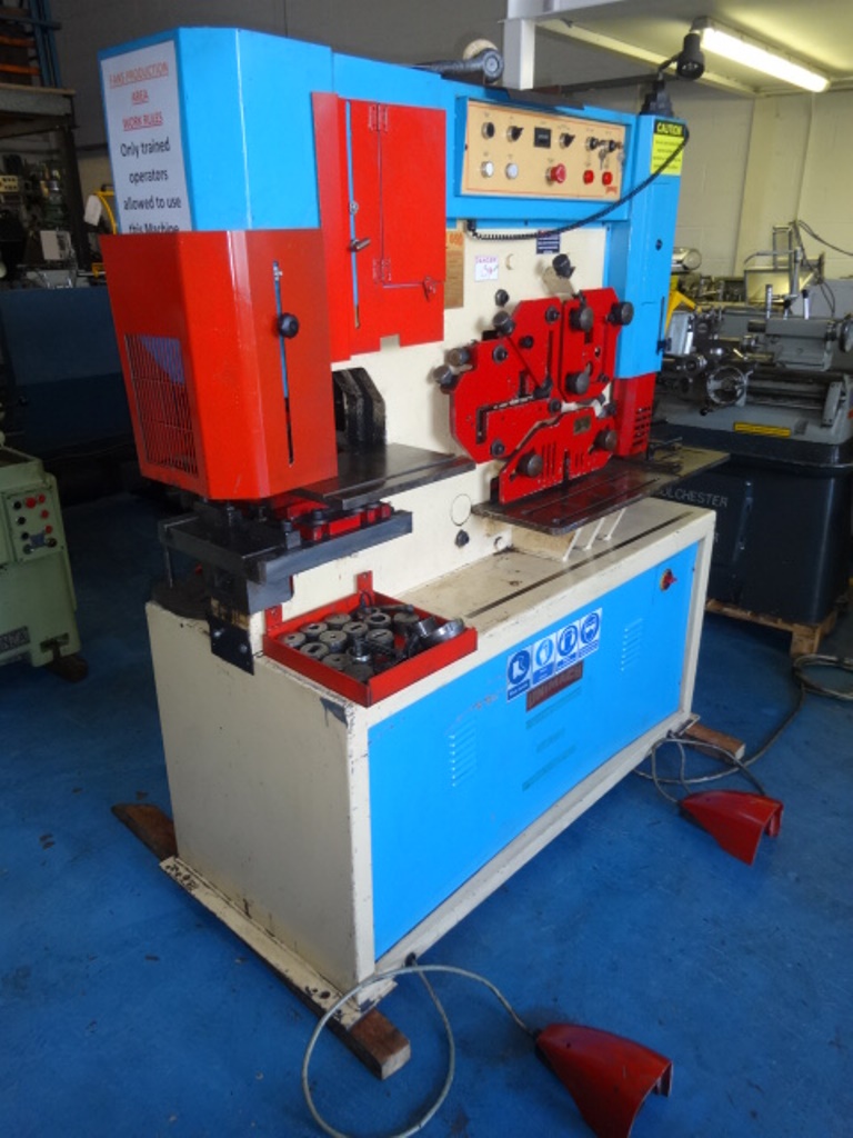 Unimach Mach 650 Steel Worker